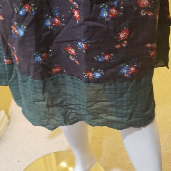 Hidden Alley | Dresses | Hidden Alley Floral Dress With Plaid Trim ...